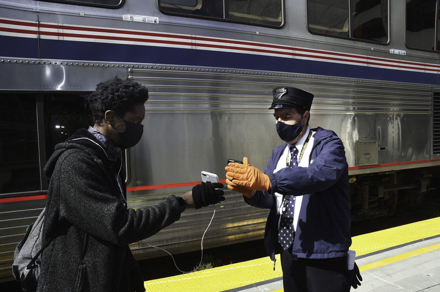 Boarding An Amtrak Train: What You Need To Know - TWK