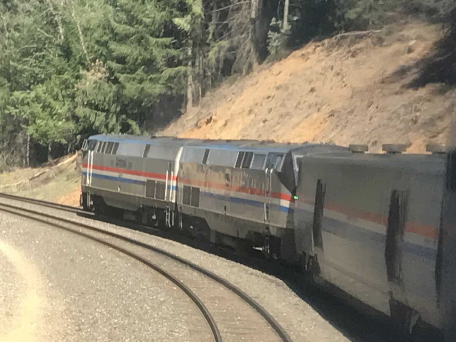Tracking Amtrak Trains: Learn Easy Ways To Do It! - TWK