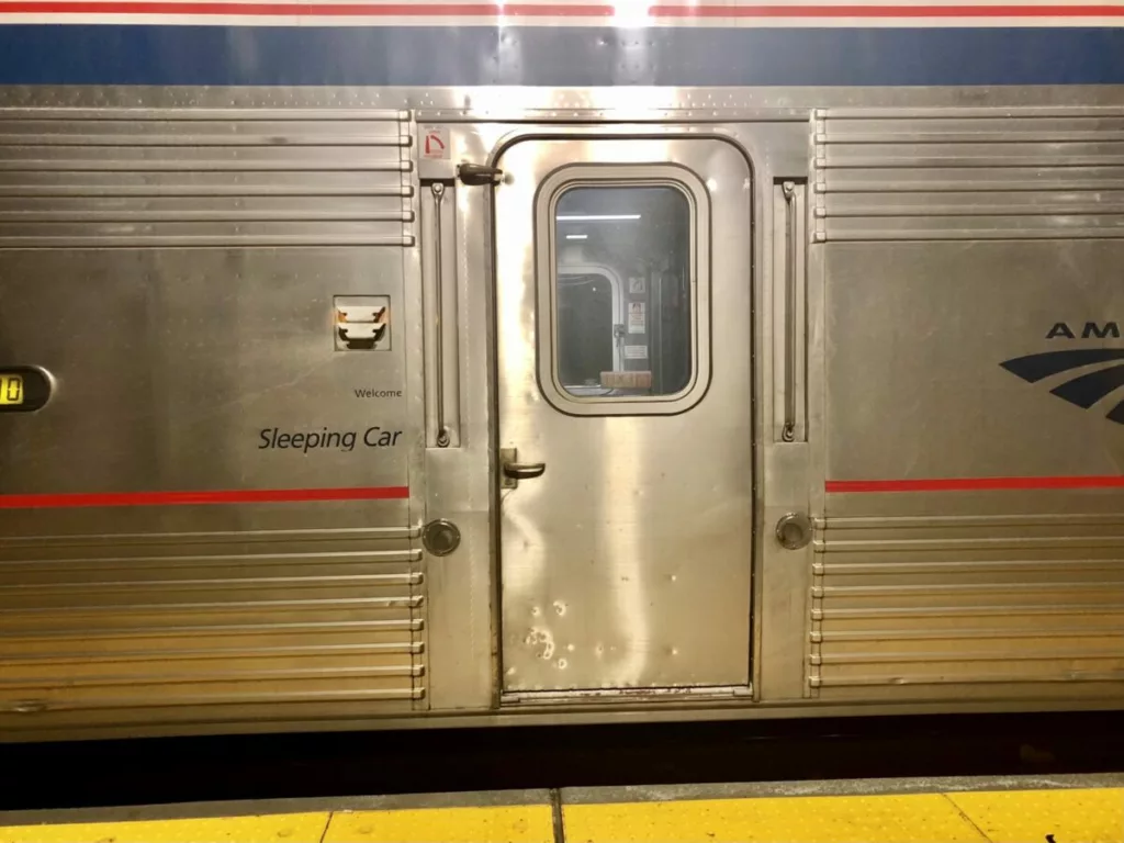 Amtrak Accessible Rooms: What You Need To Know - TWK